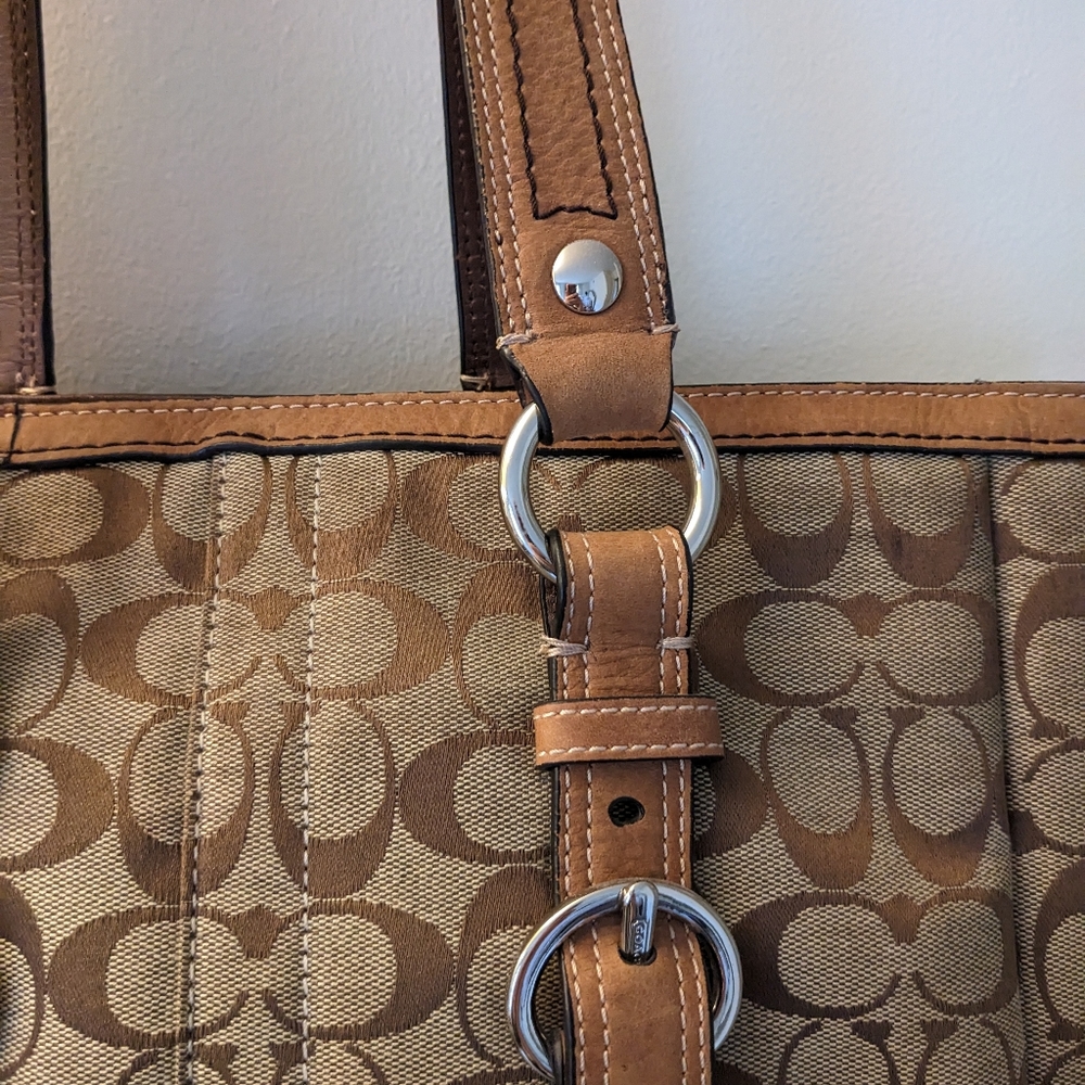 Coach Authentic Vintage Canvas And Leather Large Tote - Gem